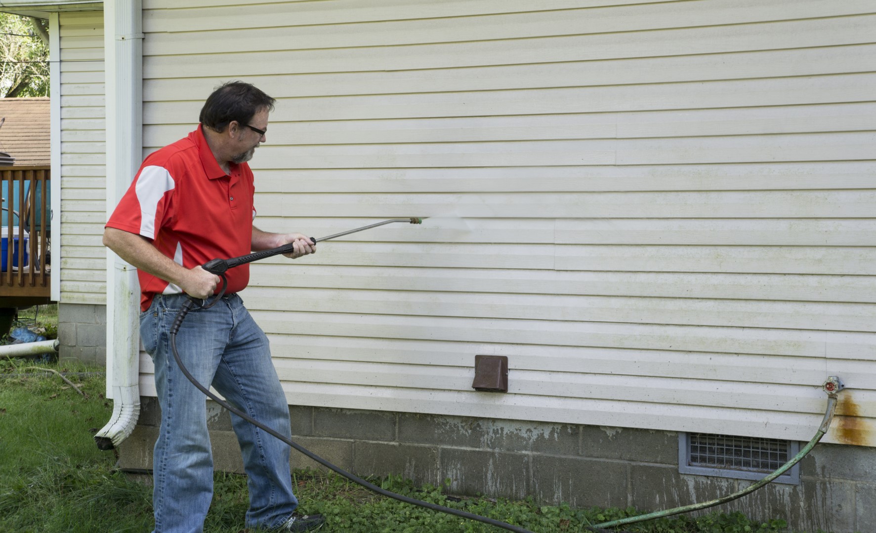 7 Reasons Power Washing Your Property Is Important - Groomed Yard